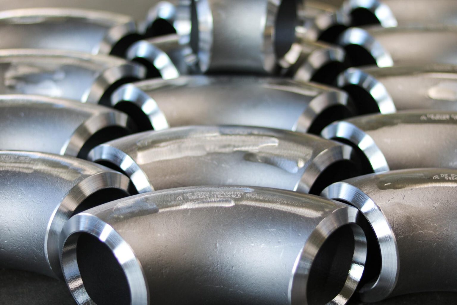 Rohrbogen kaufen vom Hersteller- nahtlos & nach Norm-Siekmann